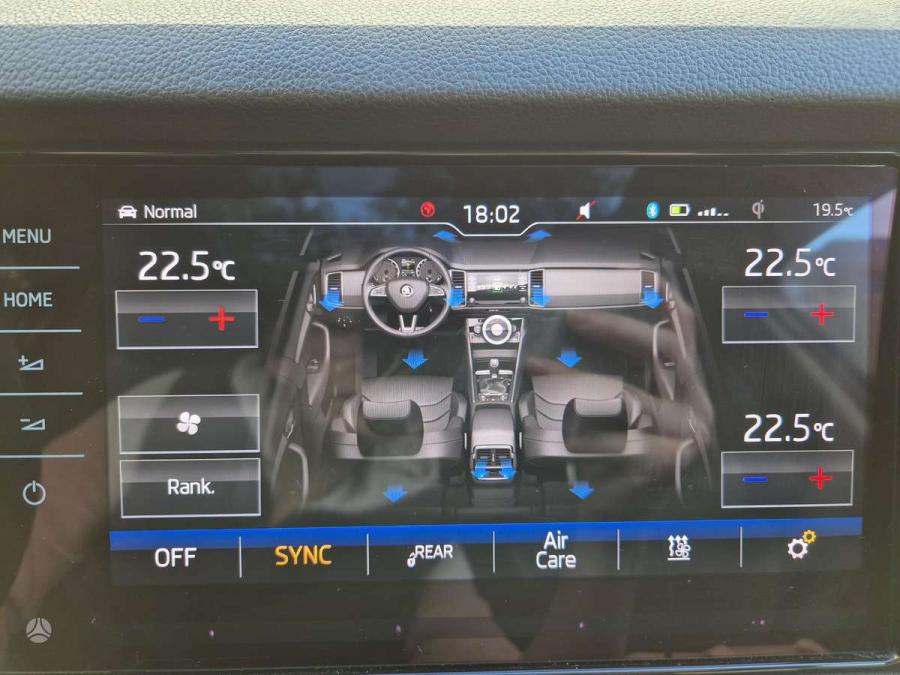 Pelēks Skoda Kodiaq 2018 Viļņa, ar dzinēja tilpumu 2.00 L un nobraukumu 225 tūkst. km par 16700 €, foto 45 vietnē AUTOMOTO.COM.LV