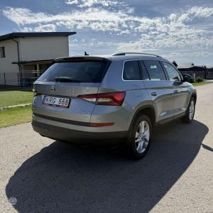 Grey Skoda Kodiaq 2018 in Kaunas, with an engine capacity of 1.97 L and mileage of 272 thousand km for 14500 €, photo 4 on AUTOMOTO.COM.LV