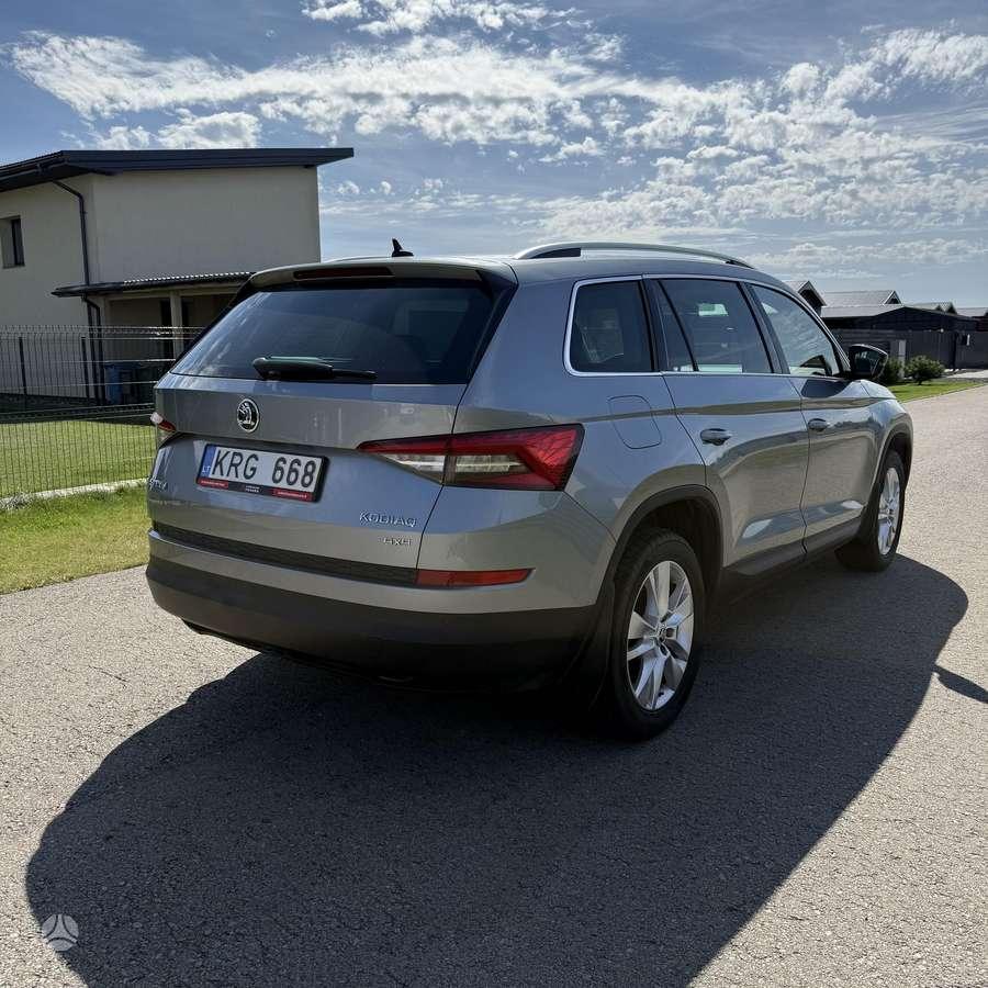 Grey Skoda Kodiaq 2018 in Kaunas, with an engine capacity of 1.97 L and mileage of 272 thousand km for 14500 €, photo 4 on AUTOMOTO.COM.LV