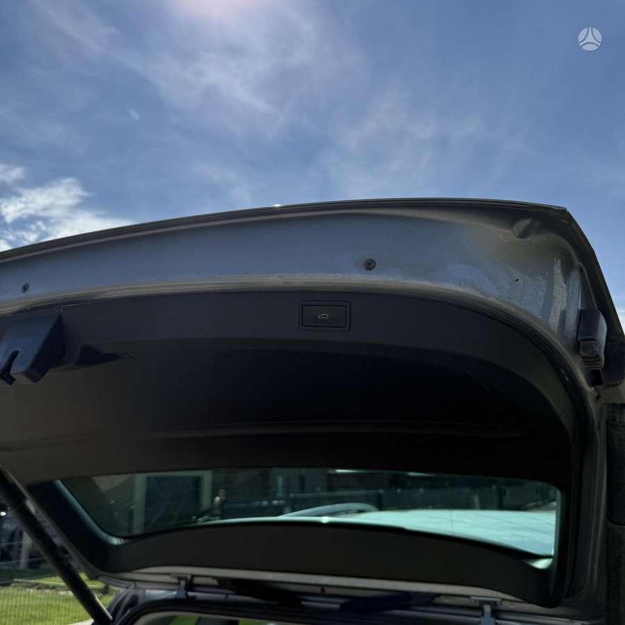 Grey Skoda Kodiaq 2018 in Kaunas, with an engine capacity of 1.97 L and mileage of 272 thousand km for 14500 €, photo 10 on AUTOMOTO.COM.LV
