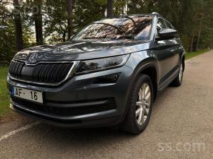 Grey Skoda Kodiaq 2018 in Riga, with an engine capacity of 2.00 L and mileage of 211 thousand km for 17800 €, photo 3 on AUTOMOTO.COM.LV