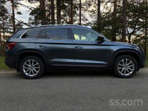 Grey Skoda Kodiaq 2018 in Riga, with an engine capacity of 2.00 L and mileage of 211 thousand km for 17800 €, photo 6 on AUTOMOTO.COM.LV