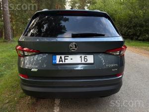 Grey Skoda Kodiaq 2018 in Riga, with an engine capacity of 2.00 L and mileage of 211 thousand km for 17800 €, photo 7 on AUTOMOTO.COM.LV