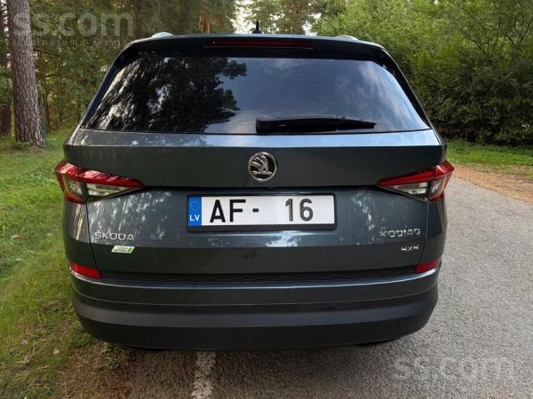 Skoda Kodiaq 2018 in Riga on AUTOMOTO.COM.LV Grey Skoda Kodiaq 2018 in Riga, with an engine capacity of 2.00 L and mileage of 211 thousand km for 17800 €, photo 7 on AUTOMOTO.COM.LV