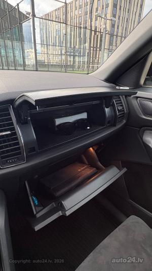 Серый Шкода Kodiaq 2018 в Таллин, объемом двигателя 2.00 л и пробегом 115 тыс. км за 24500 €, фото 21 на AUTOMOTO.COM.LV