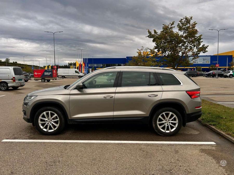 Серый Шкода Kodiaq 2018 в Вильнюс, объемом двигателя 1.97 л и пробегом 121 тыс. км за 19400 €, фото 3 на AUTOMOTO.COM.LV