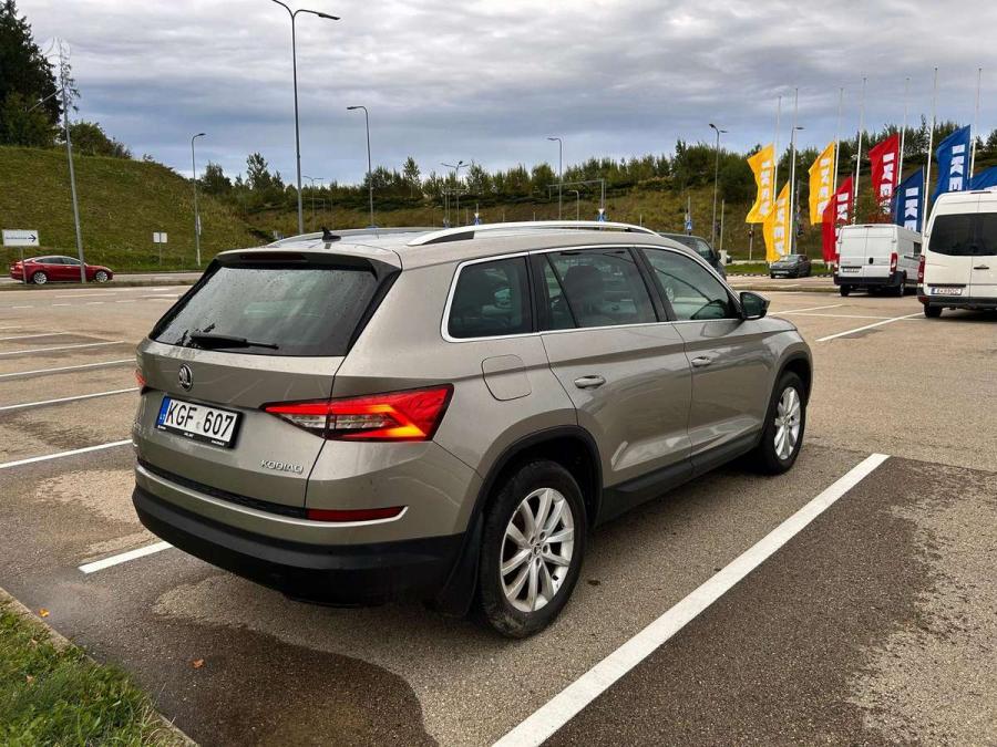 Серый Шкода Kodiaq 2018 в Вильнюс, объемом двигателя 1.97 л и пробегом 121 тыс. км за 19400 €, фото 6 на AUTOMOTO.COM.LV