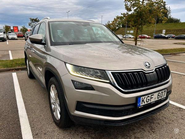 Pelēks Skoda Kodiaq 2018 Viļņa, ar dzinēja tilpumu 1.97 L un nobraukumu 121 tūkst. km par 19400 €, foto 8 vietnē AUTOMOTO.COM.LV