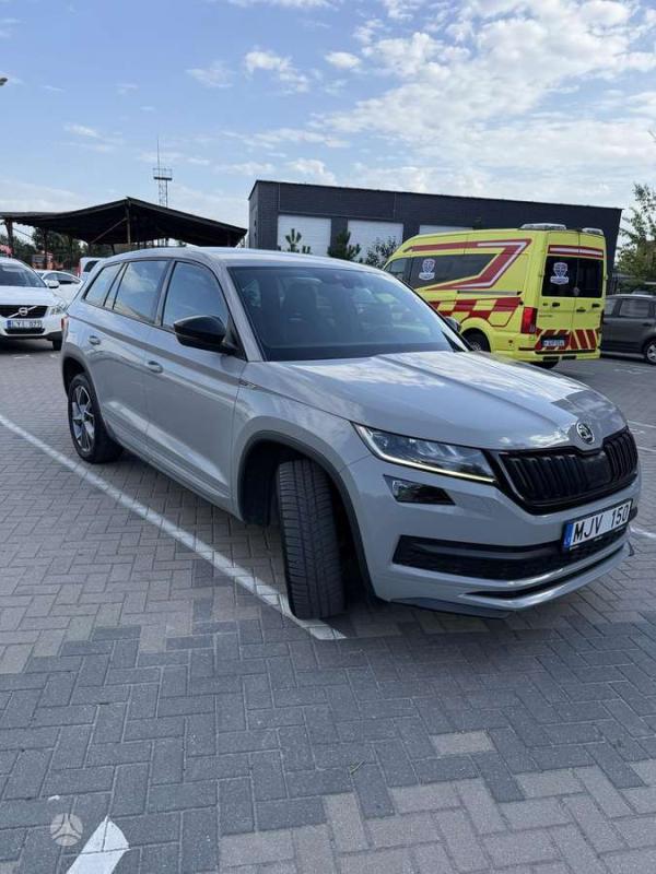 Pelēks Skoda Kodiaq 2018 Kauņa, ar dzinēja tilpumu 1.97 L un nobraukumu 255 tūkst. km par 18900 €, foto 4 vietnē AUTOMOTO.COM.LV
