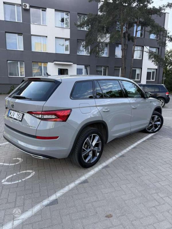 Pelēks Skoda Kodiaq 2018 Kauņa, ar dzinēja tilpumu 1.97 L un nobraukumu 255 tūkst. km par 18900 €, foto 5 vietnē AUTOMOTO.COM.LV
