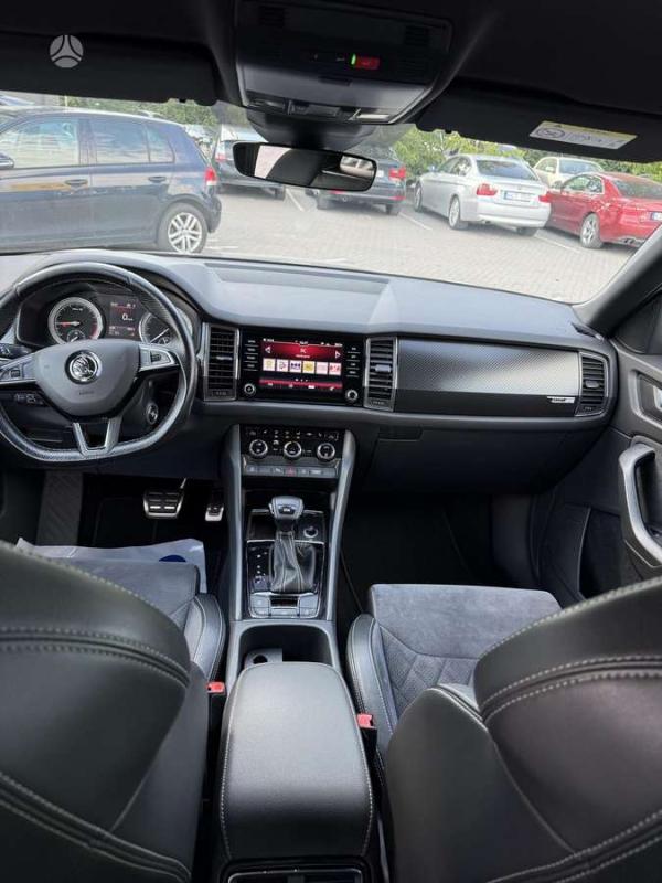 Pelēks Skoda Kodiaq 2018 Kauņa, ar dzinēja tilpumu 1.97 L un nobraukumu 255 tūkst. km par 18900 €, foto 7 vietnē AUTOMOTO.COM.LV