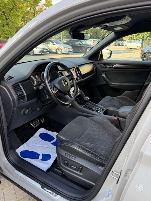 Pelēks Skoda Kodiaq 2018 Kauņa, ar dzinēja tilpumu 1.97 L un nobraukumu 255 tūkst. km par 18900 €, foto 8 vietnē AUTOMOTO.COM.LV