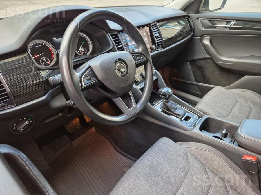 Grey Skoda Kodiaq 2018 in Jelgava, with an engine capacity of 1.50 L and mileage of 190 thousand km for 17490 €, photo 10 on AUTOMOTO.COM.LV