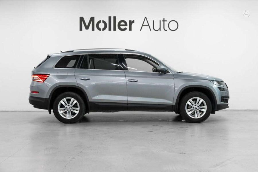 Pelēks Skoda Kodiaq 2018 Viļņa, ar dzinēja tilpumu 2.00 L un nobraukumu 96 tūkst. km par 17900 €, foto 5 vietnē AUTOMOTO.COM.LV
