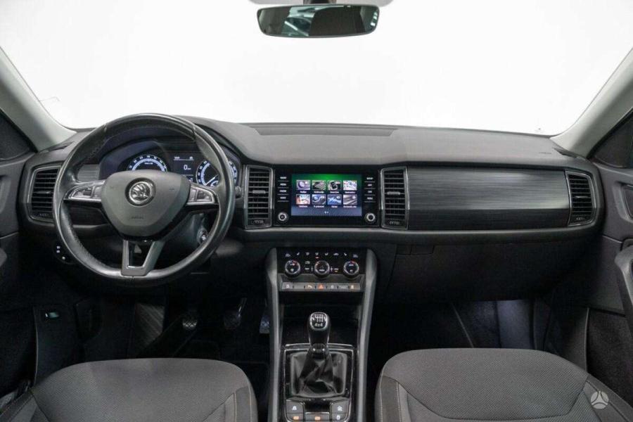 Pelēks Skoda Kodiaq 2018 Viļņa, ar dzinēja tilpumu 2.00 L un nobraukumu 96 tūkst. km par 17900 €, foto 9 vietnē AUTOMOTO.COM.LV