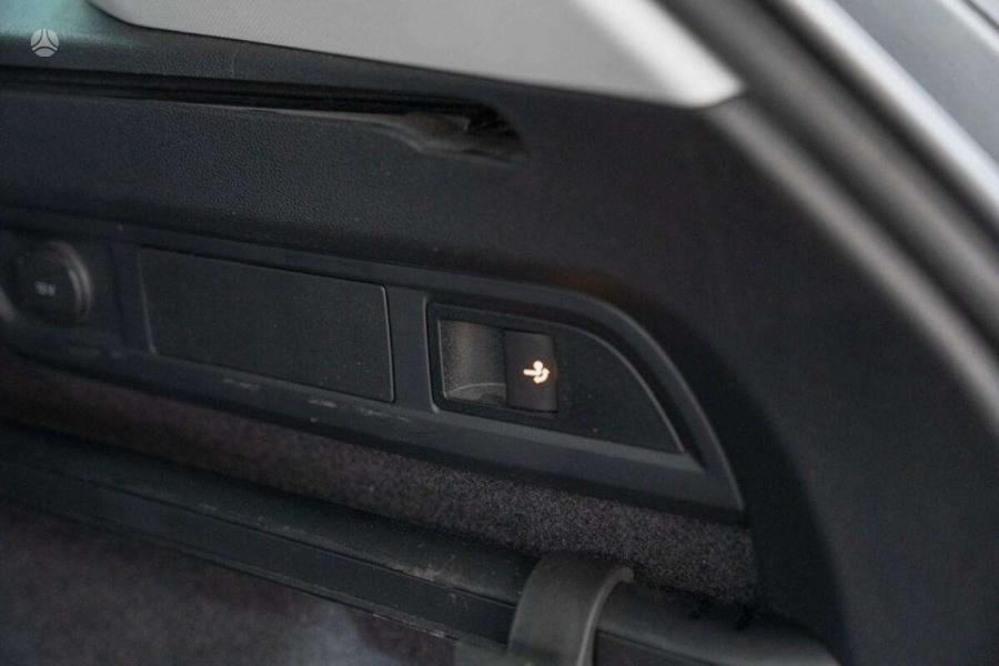 Pelēks Skoda Kodiaq 2018 Viļņa, ar dzinēja tilpumu 2.00 L un nobraukumu 96 tūkst. km par 17900 €, foto 20 vietnē AUTOMOTO.COM.LV