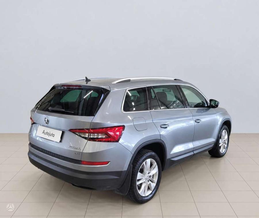 Pelēks Skoda Kodiaq 2018 Kauņa, ar dzinēja tilpumu 1.97 L un nobraukumu 274 tūkst. km par 13500 €, foto 5 vietnē AUTOMOTO.COM.LV