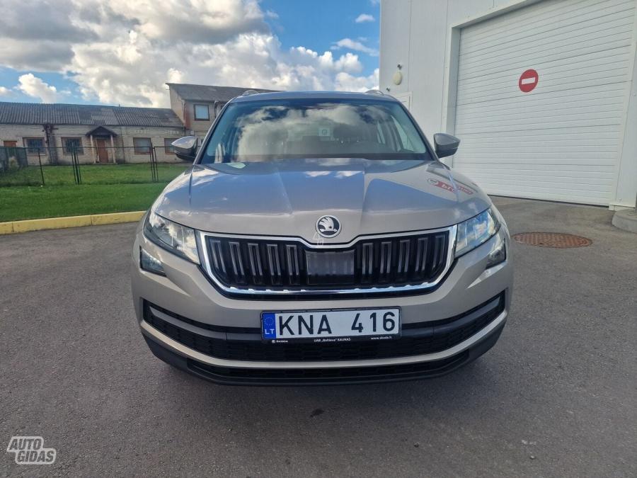 Pelēks Skoda Kodiaq 2018 Kretinga, ar dzinēja tilpumu 2.00 L un nobraukumu 186 tūkst. km par 15700 €, foto 5 vietnē AUTOMOTO.COM.LV
