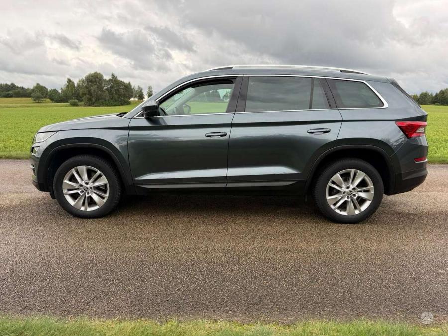 Grey Skoda Kodiaq 2018 in Prienai, with an engine capacity of 1.97 L and mileage of 274 thousand km for 16100 €, photo 7 on AUTOMOTO.COM.LV
