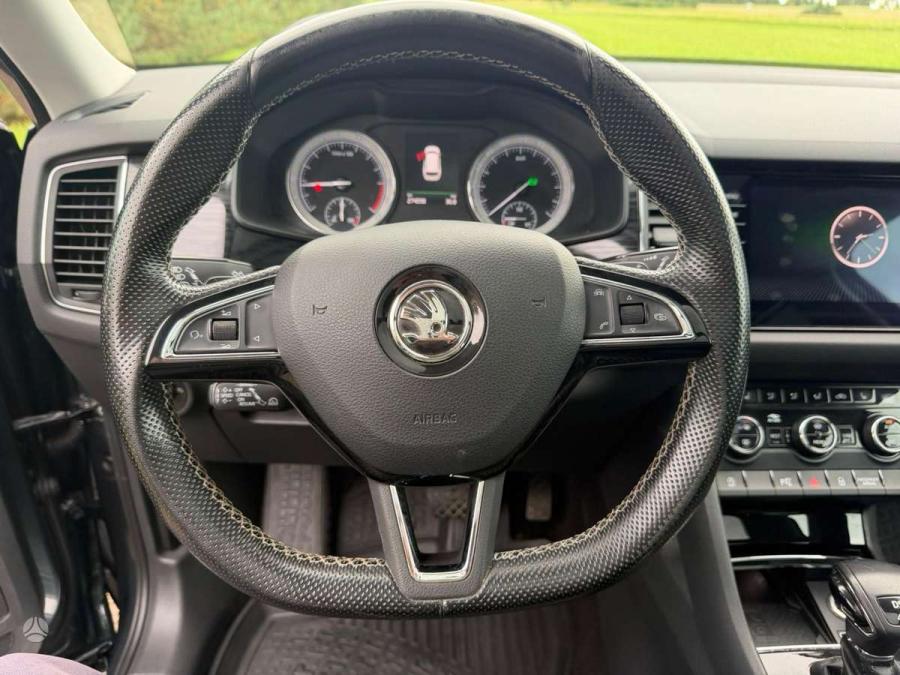 Grey Skoda Kodiaq 2018 in Prienai, with an engine capacity of 1.97 L and mileage of 274 thousand km for 16100 €, photo 27 on AUTOMOTO.COM.LV