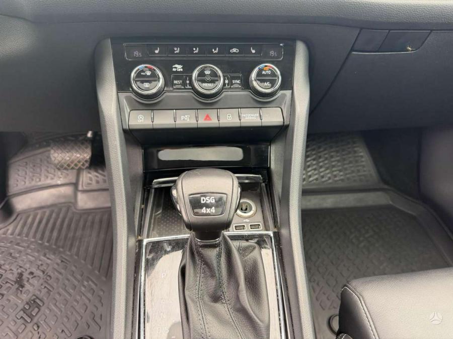 Grey Skoda Kodiaq 2018 in Prienai, with an engine capacity of 1.97 L and mileage of 274 thousand km for 16100 €, photo 30 on AUTOMOTO.COM.LV