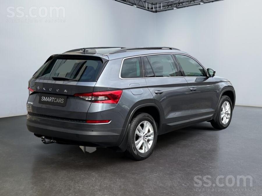 Grey Skoda Kodiaq 2019 in Riga, with an engine capacity of 1.50 L and mileage of 89 thousand km for 20290 €, photo 5 on AUTOMOTO.COM.LV