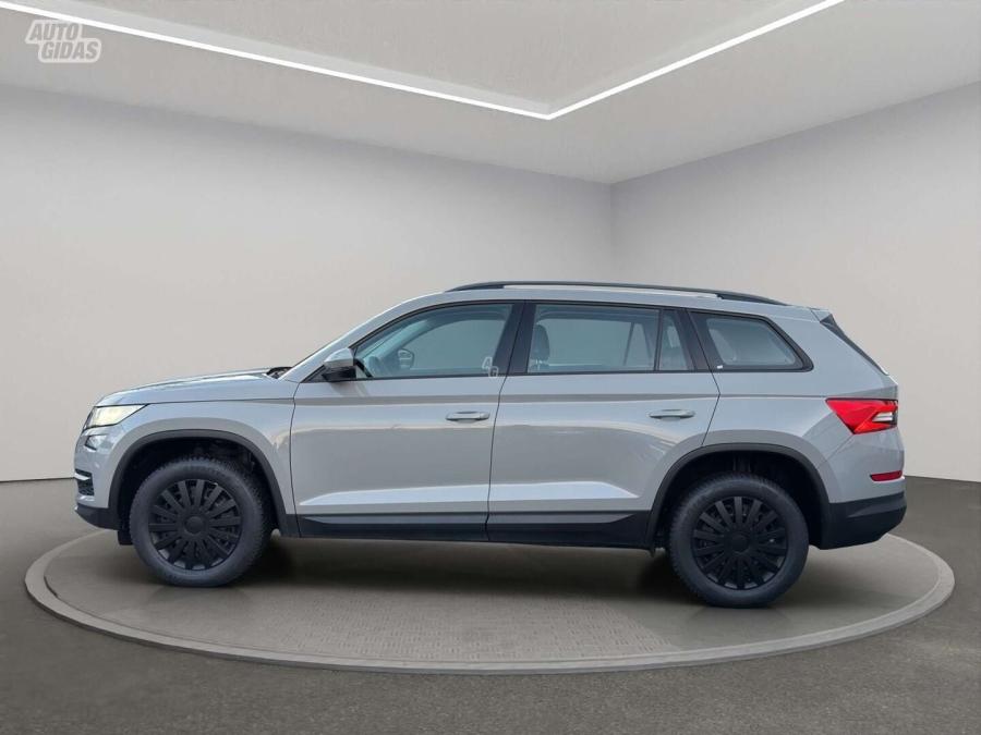 Grey Skoda Kodiaq 2019 in Kaunas, with an engine capacity of 1.50 L and mileage of 89 thousand km for 25263 €, photo 5 on AUTOMOTO.COM.LV