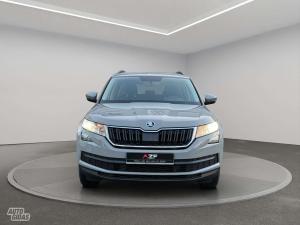 Grey Skoda Kodiaq 2019 in Kaunas, with an engine capacity of 1.50 L and mileage of 89 thousand km for 25263 €, photo 6 on AUTOMOTO.COM.LV