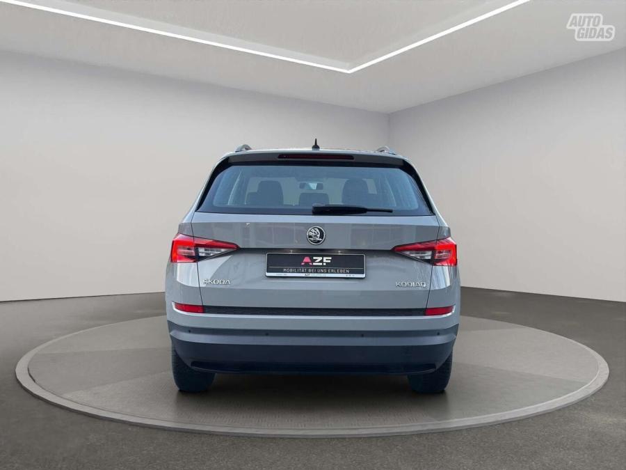 Grey Skoda Kodiaq 2019 in Kaunas, with an engine capacity of 1.50 L and mileage of 89 thousand km for 25263 €, photo 7 on AUTOMOTO.COM.LV