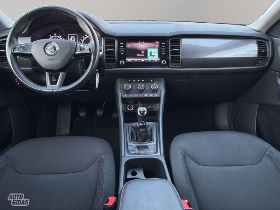 Grey Skoda Kodiaq 2019 in Kaunas, with an engine capacity of 1.50 L and mileage of 89 thousand km for 25263 €, photo 13 on AUTOMOTO.COM.LV