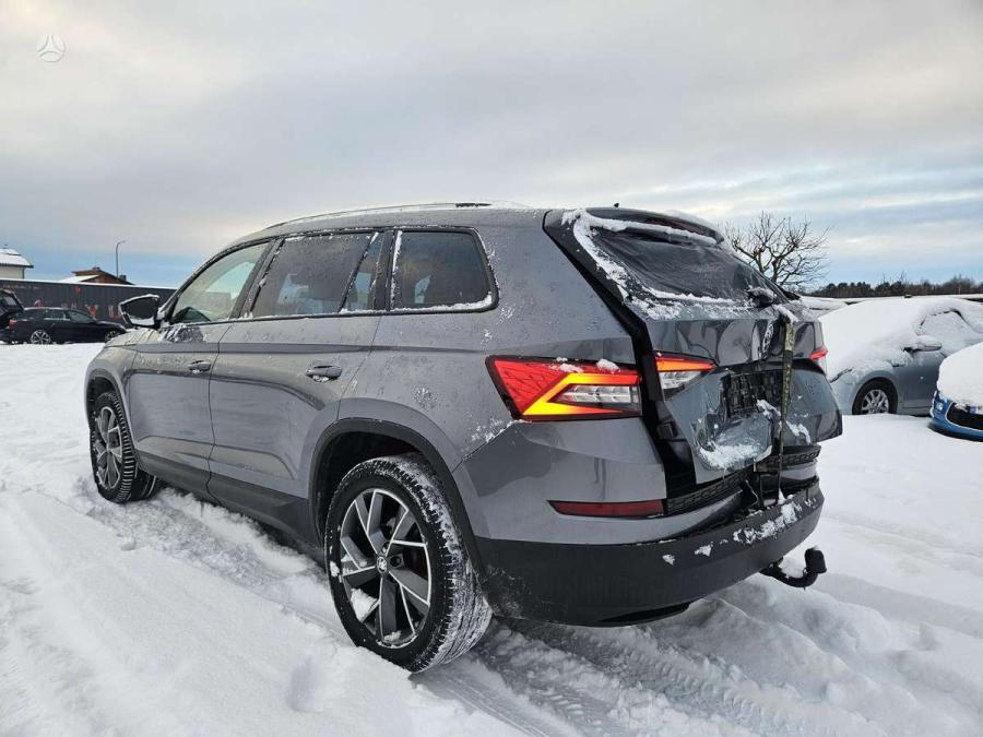 Pelēks Skoda Kodiaq 2019 Kauņa, ar dzinēja tilpumu 1.50 L un nobraukumu 150 tūkst. km par 13750 €, foto 6 vietnē AUTOMOTO.COM.LV