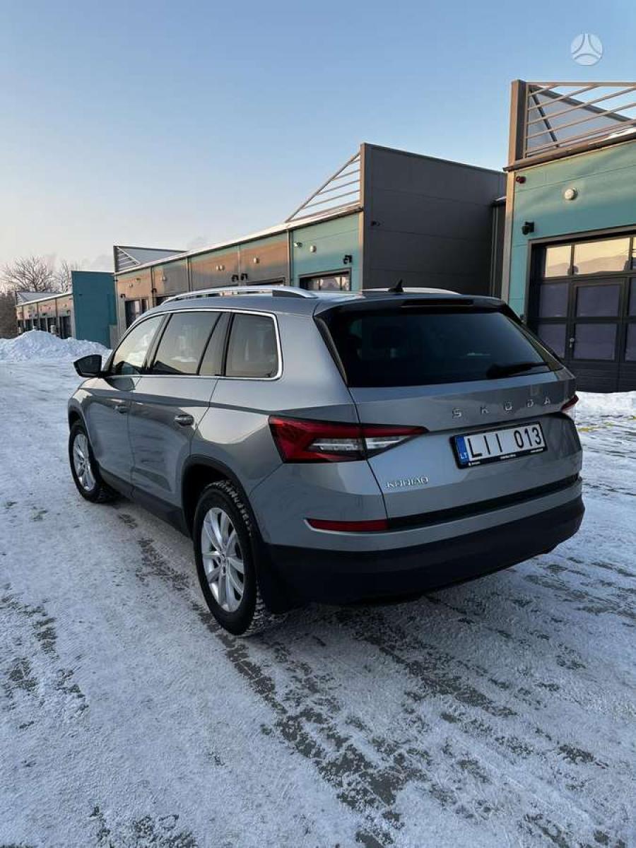 Grey Skoda Kodiaq 2019 in Kaunas, with an engine capacity of 1.97 L and mileage of 141 thousand km for 21000 €, photo 5 on AUTOMOTO.COM.LV