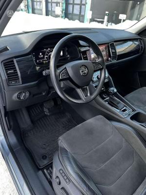 Grey Skoda Kodiaq 2019 in Kaunas, with an engine capacity of 1.97 L and mileage of 141 thousand km for 21000 €, photo 6 on AUTOMOTO.COM.LV