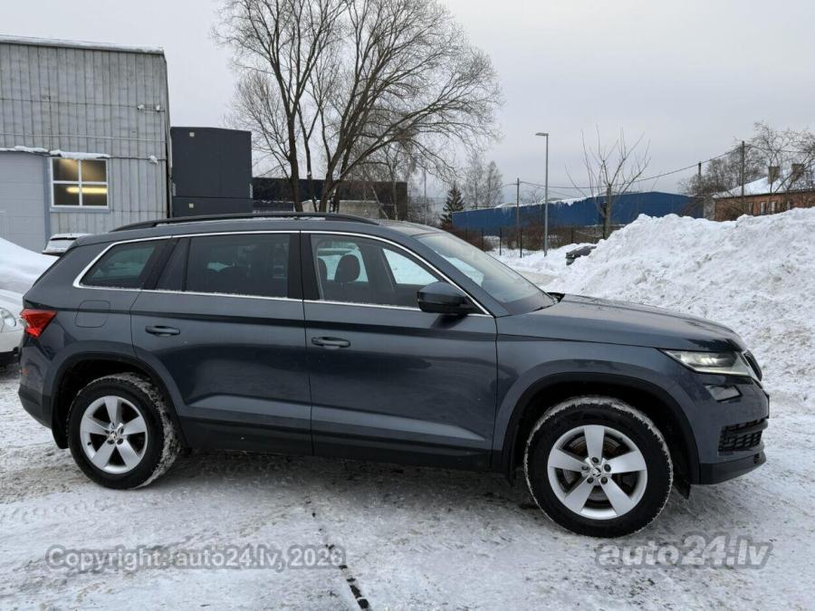 Серый Шкода Kodiaq 2019 в Таллин, объемом двигателя 2.00 л и пробегом 126 тыс. км за 24000 €, фото 3 на AUTOMOTO.COM.LV