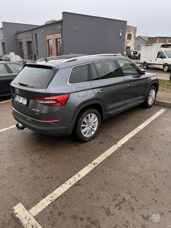 Pelēks Skoda Kodiaq 2019 Šalčininkai, ar dzinēja tilpumu 1.97 L un nobraukumu 23 tūkst. km par 24000 €, foto 10 vietnē AUTOMOTO.COM.LV