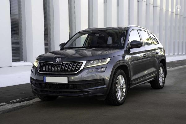 Grey Skoda Kodiaq 2019 in Vilnius, with an engine capacity of 1.97 L and mileage of 151 thousand km for 25900 €, photo 1 on AUTOMOTO.COM.LV