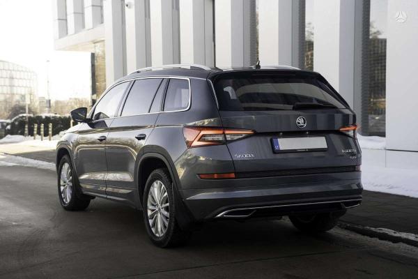 Grey Skoda Kodiaq 2019 in Vilnius, with an engine capacity of 1.97 L and mileage of 151 thousand km for 25900 €, photo 2 on AUTOMOTO.COM.LV