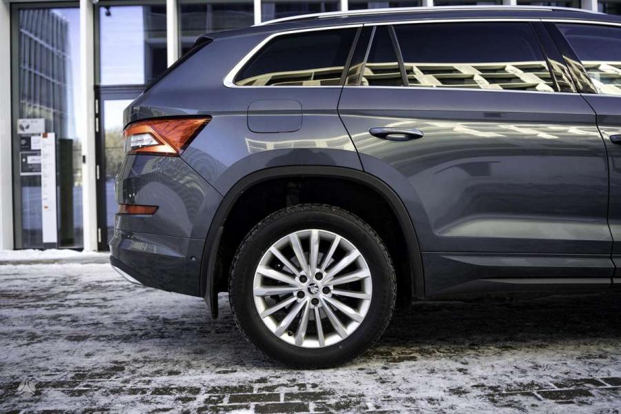Grey Skoda Kodiaq 2019 in Vilnius, with an engine capacity of 1.97 L and mileage of 151 thousand km for 25900 €, photo 14 on AUTOMOTO.COM.LV