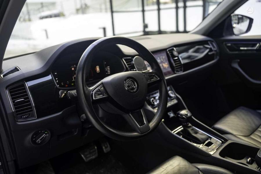 Grey Skoda Kodiaq 2019 in Vilnius, with an engine capacity of 1.97 L and mileage of 151 thousand km for 23490 €, photo 25 on AUTOMOTO.COM.LV