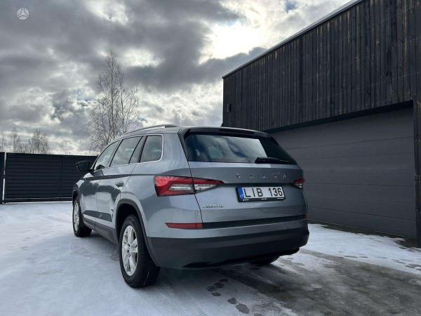 Серый Шкода Kodiaq 2019 в Вильнюс, объемом двигателя 1.50 л и пробегом 94 тыс. км за 23000 €, фото 4 на AUTOMOTO.COM.LV