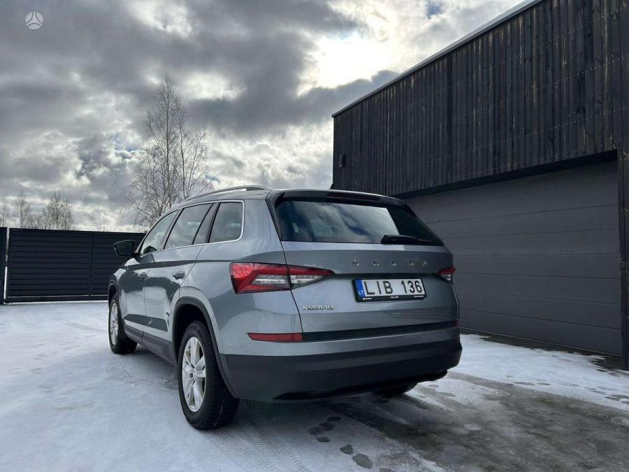 Серый Шкода Kodiaq 2019 в Вильнюс, объемом двигателя 1.50 л и пробегом 94 тыс. км за 23000 €, фото 4 на AUTOMOTO.COM.LV