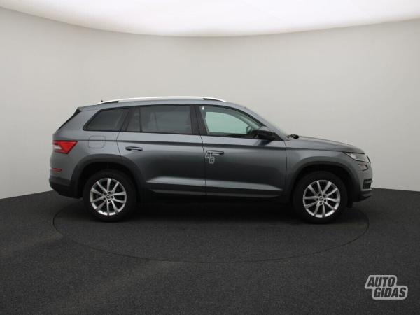 Pelēks Skoda Kodiaq 2019 Viļņa, ar dzinēja tilpumu 1.50 L un nobraukumu 210 tūkst. km par 17999 €, foto 9 vietnē AUTOMOTO.COM.LV