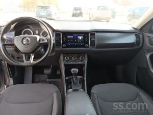 Pelēks Skoda Kodiaq 2019 Rīga, ar dzinēja tilpumu 1.50 L un nobraukumu 106 tūkst. km par 18500 €, foto 4 vietnē AUTOMOTO.COM.LV