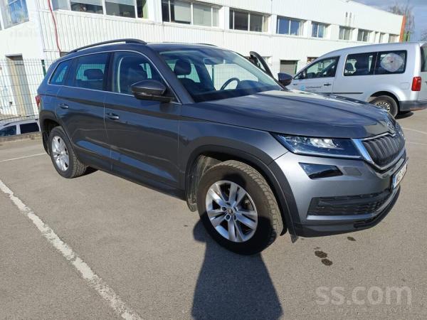 Pelēks Skoda Kodiaq 2019 Rīga, ar dzinēja tilpumu 1.50 L un nobraukumu 106 tūkst. km par 18500 €, foto 10 vietnē AUTOMOTO.COM.LV