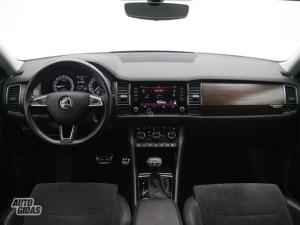 Grey Skoda Kodiaq 2019 in Vilnius, with an engine capacity of 2.00 L and mileage of 129 thousand km for 22899 €, photo 3 on AUTOMOTO.COM.LV