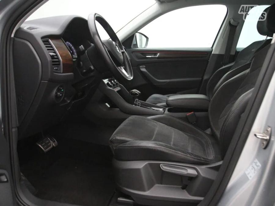Grey Skoda Kodiaq 2019 in Vilnius, with an engine capacity of 2.00 L and mileage of 129 thousand km for 22899 €, photo 5 on AUTOMOTO.COM.LV