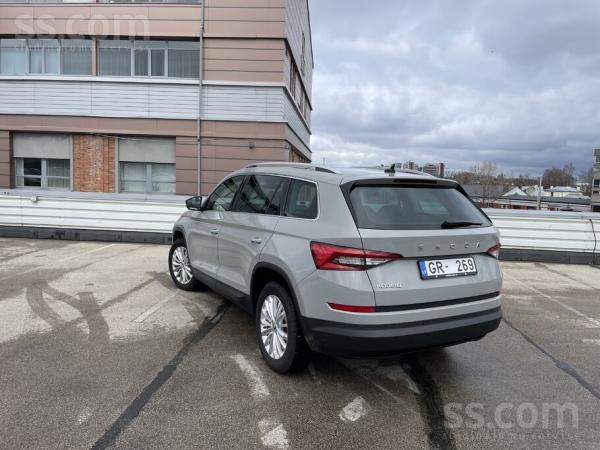 Grey Skoda Kodiaq 2019 in Riga, with an engine capacity of 2.00 L and mileage of 143 thousand km for 23000 €, photo 3 on AUTOMOTO.COM.LV