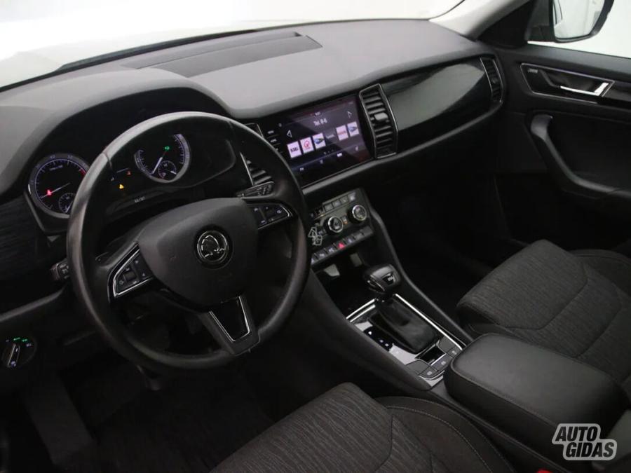 Серый Шкода Kodiaq 2019 в Вильнюс, объемом двигателя 1.50 л и пробегом 200 тыс. км за 18699 €, фото 18 на AUTOMOTO.COM.LV