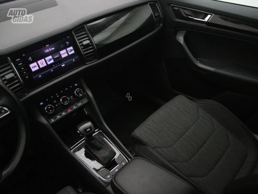 Серый Шкода Kodiaq 2019 в Вильнюс, объемом двигателя 1.50 л и пробегом 200 тыс. км за 18699 €, фото 23 на AUTOMOTO.COM.LV