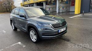 Серый Шкода Kodiaq 2019 в Рига, объемом двигателя 2.00 л и пробегом 140 тыс. км за 24000 €, фото 3 на AUTOMOTO.COM.LV